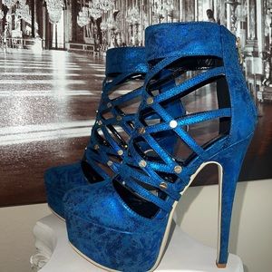 Wild Rose | Shoes | Blue Metallic Strappy Platform Heels | Poshmark
